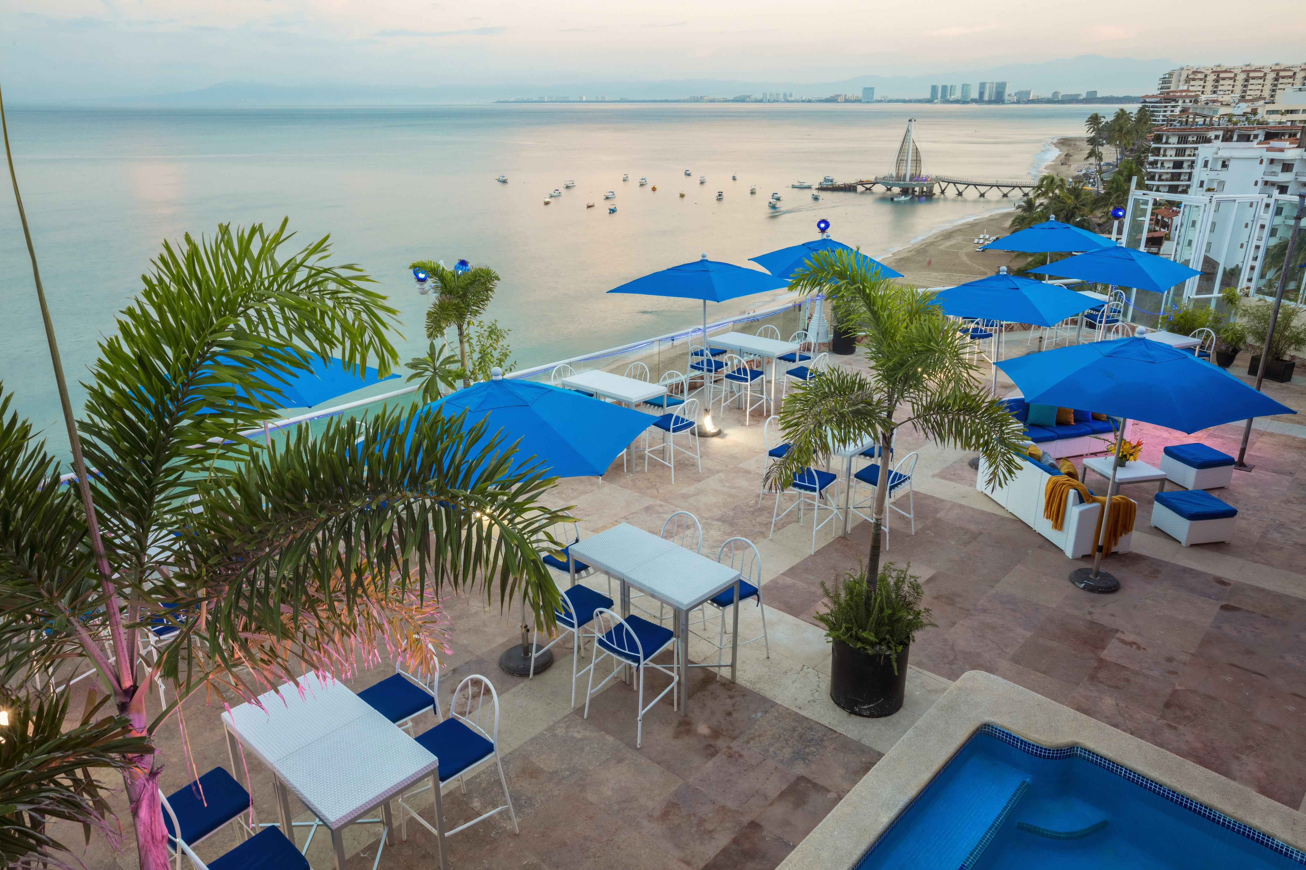BLUE CHAIRS RESORT BY THE SEA PUERTO VALLARTA